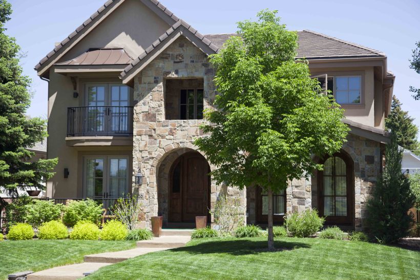Hilltop Denver - Charming Homes Amidst Lush Park and Parkways